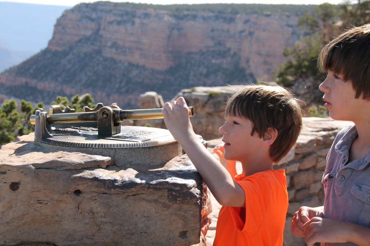 10 Classic Family Vacations to Take with Your Kids Before They Grow Up ...